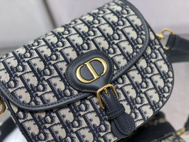 Top match Christian Dior Bobby Bags