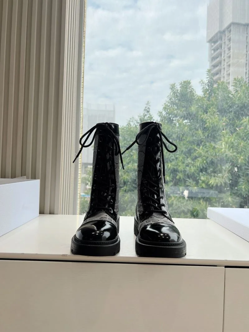 Accurate model Christian Dior Boots