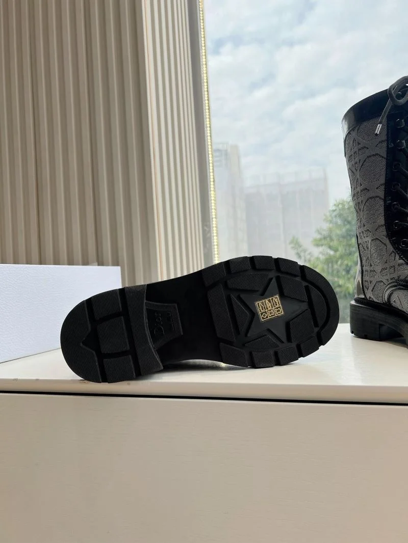 Accurate model Christian Dior Boots