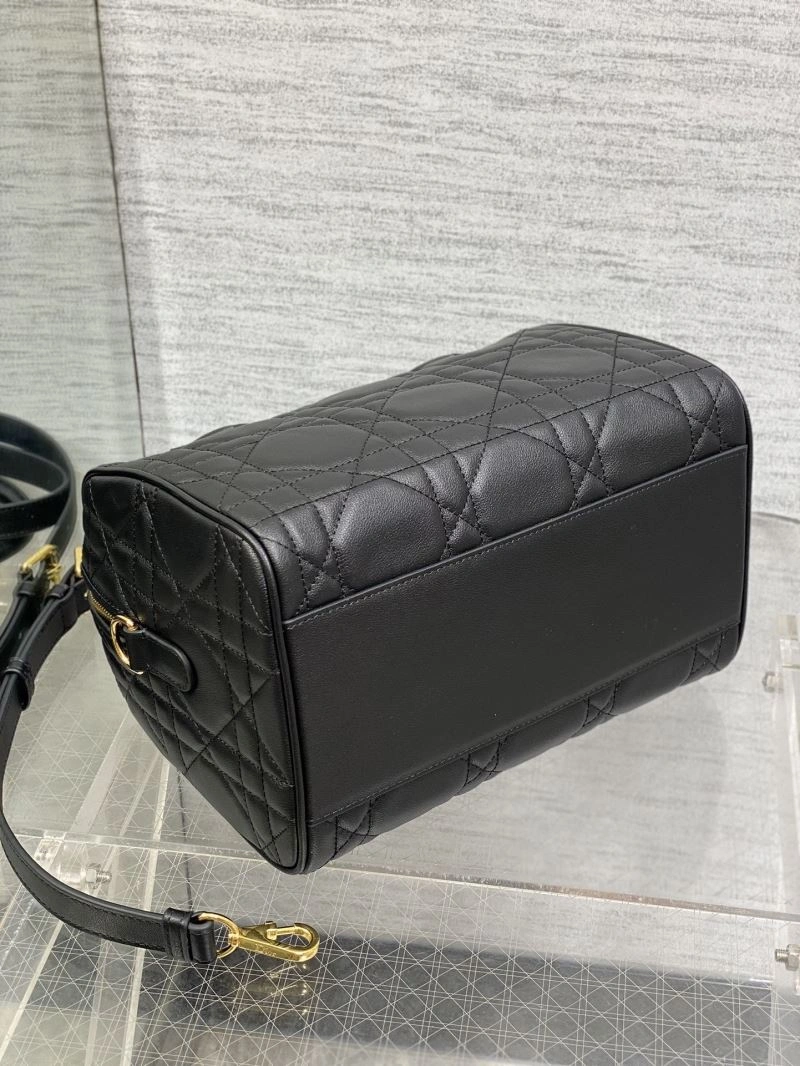 Top match Christian Dior Boston Bags