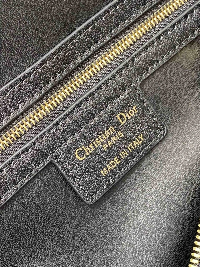 Top match Christian Dior Boston Bags
