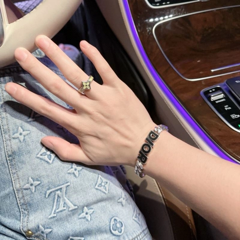 Cut-rate Christian Dior Bracelets