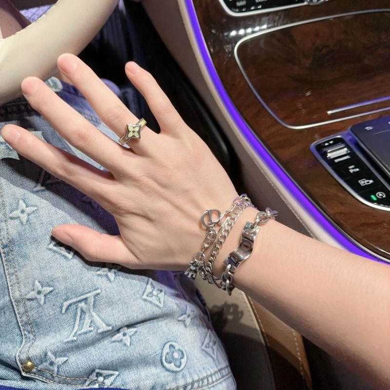 Bargain Christian Dior Bracelets