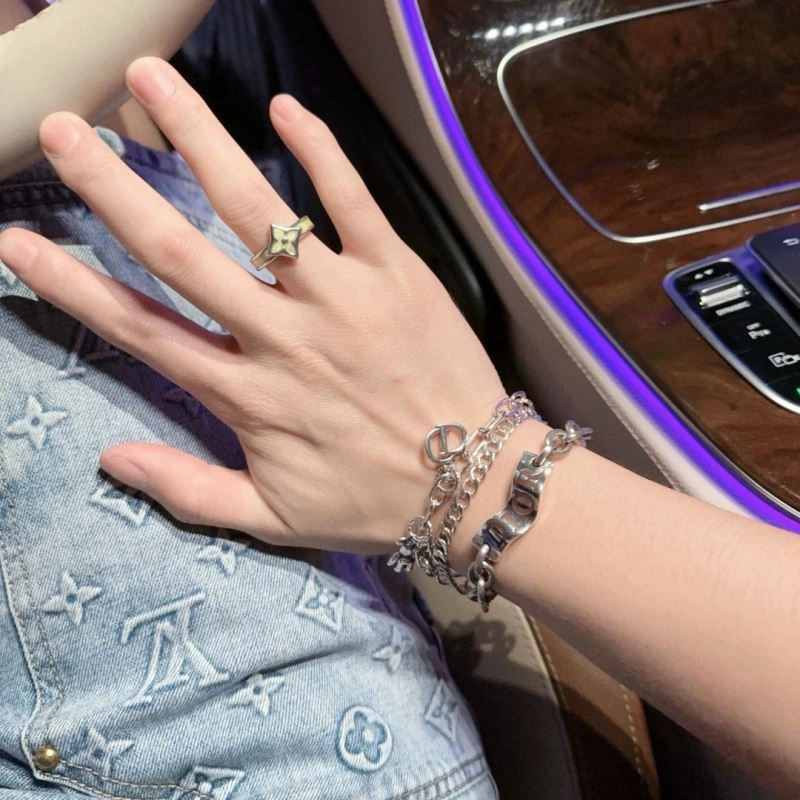 Bargain Christian Dior Bracelets