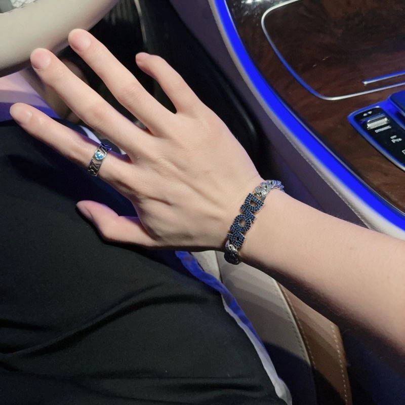 Economical Christian Dior Bracelets