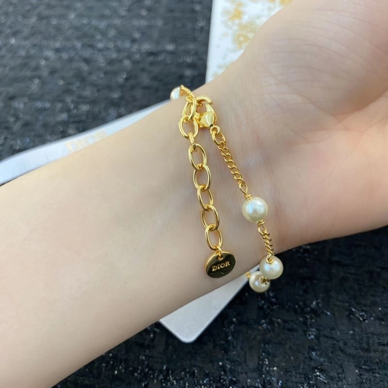 Top mirror Christian Dior Bracelets