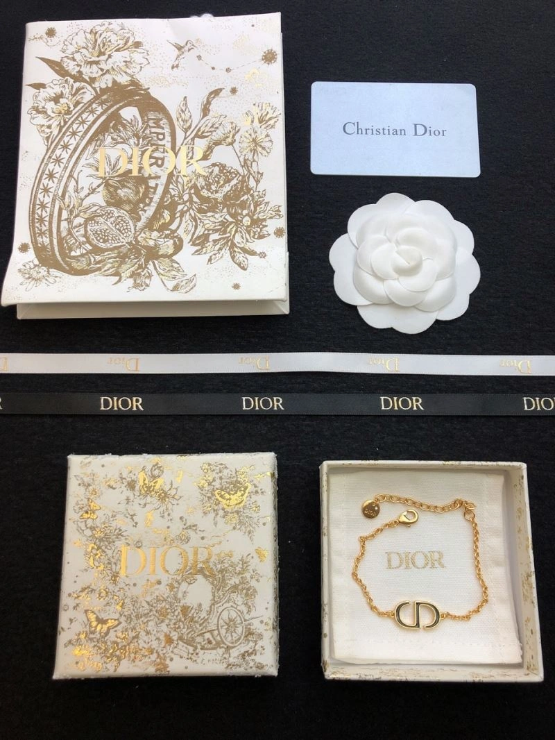 Economical Christian Dior Bracelets