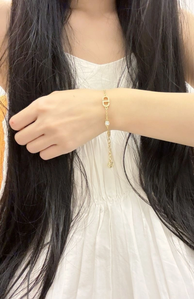 Top mirror Christian Dior Bracelets