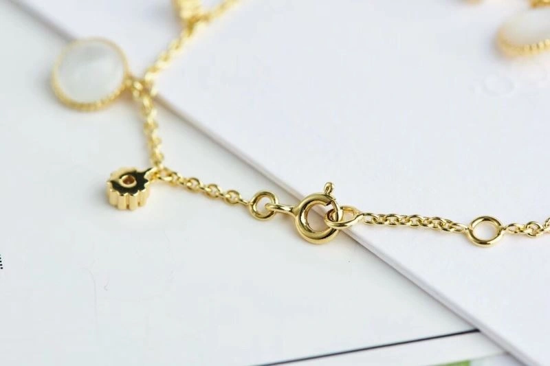 Top match Christian Dior Bracelets