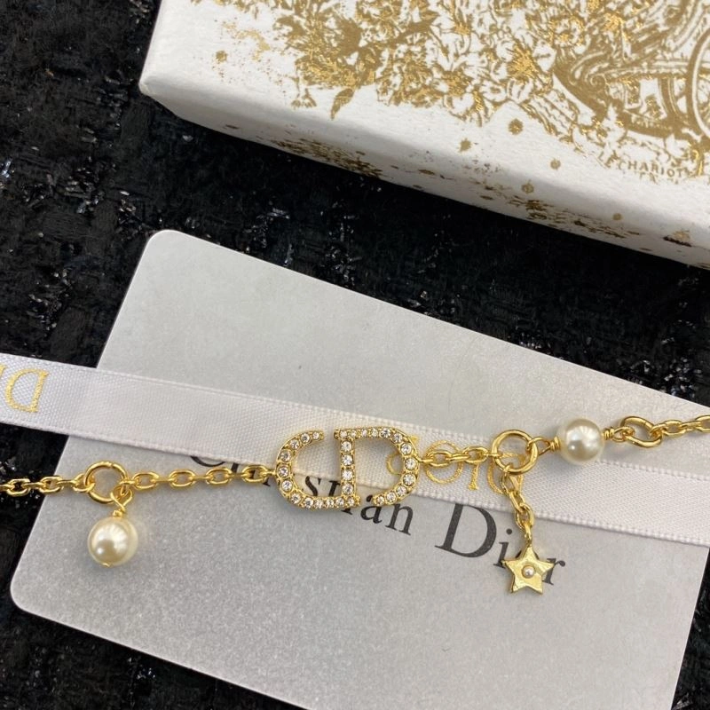 Accurate model Christian Dior Bracelets
