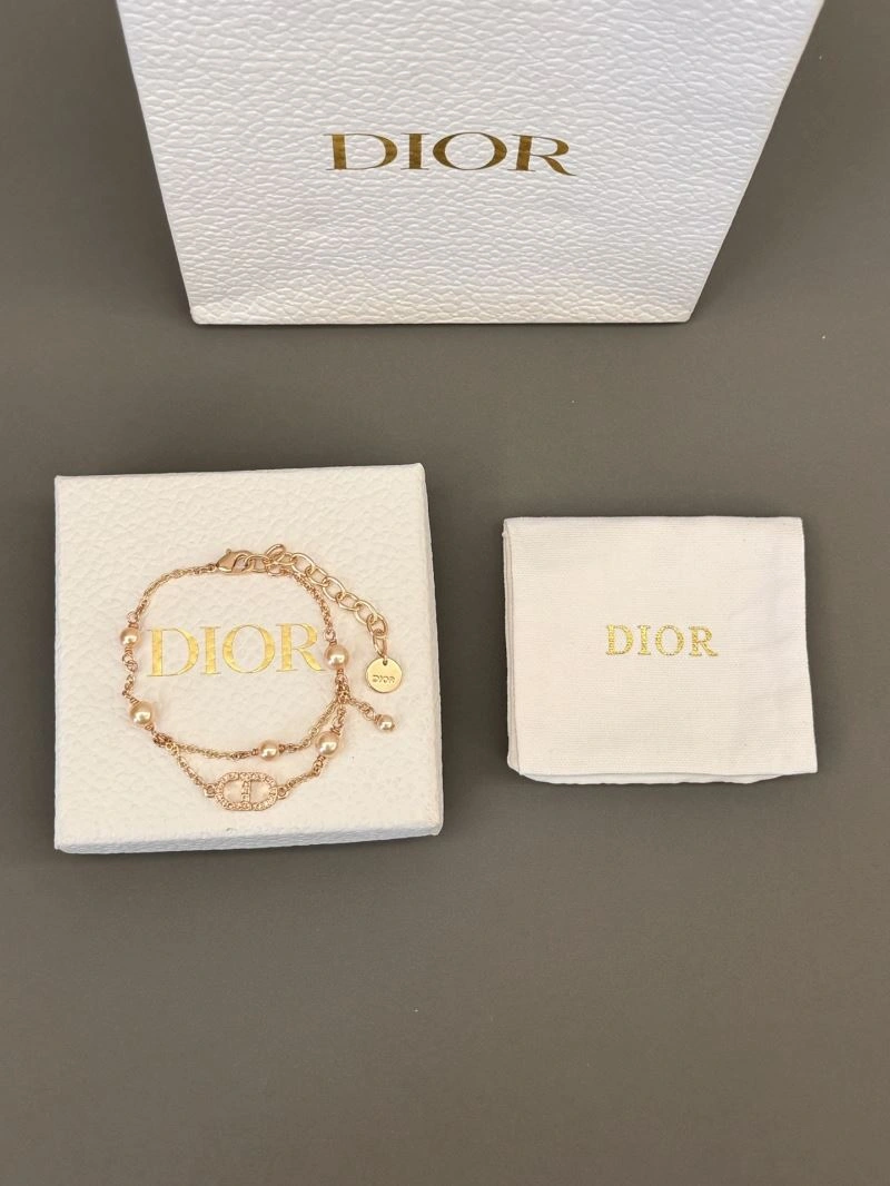 Low-cost Christian Dior Bracelets