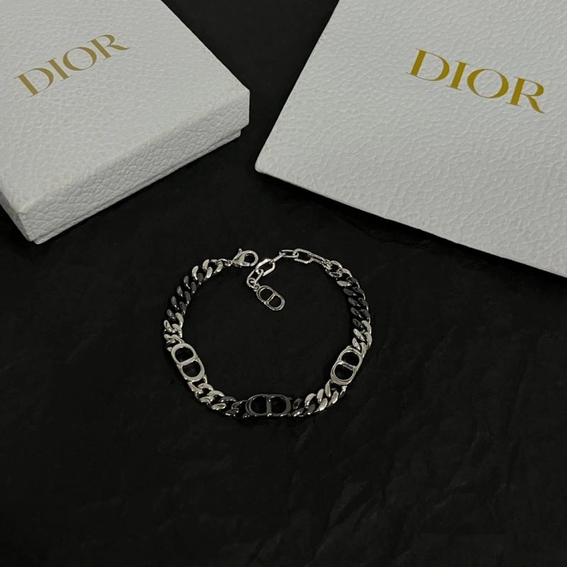 Low-cost Christian Dior Bracelets