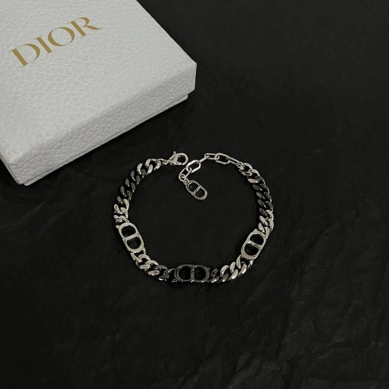 Low-cost Christian Dior Bracelets