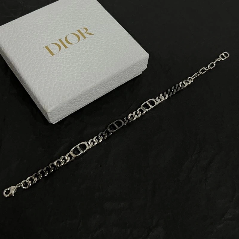 Low-cost Christian Dior Bracelets