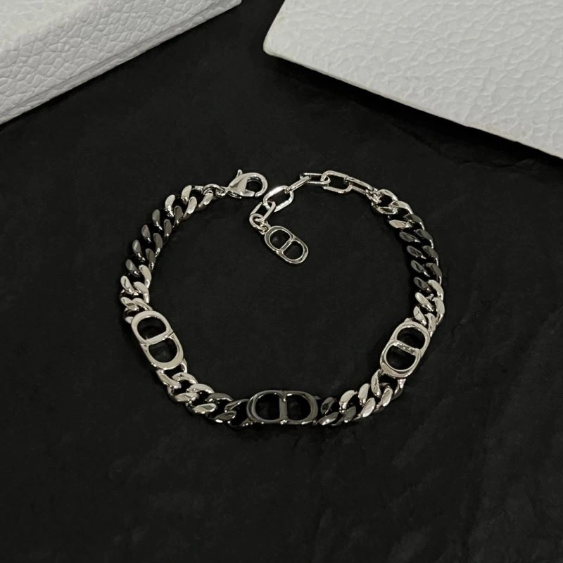 Low-cost Christian Dior Bracelets