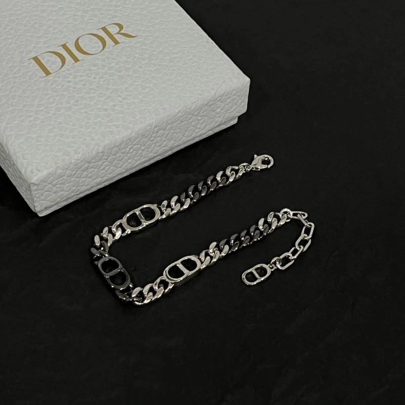 Low-cost Christian Dior Bracelets