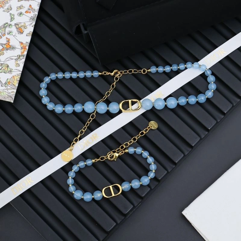 Accurate model Christian Dior Bracelets