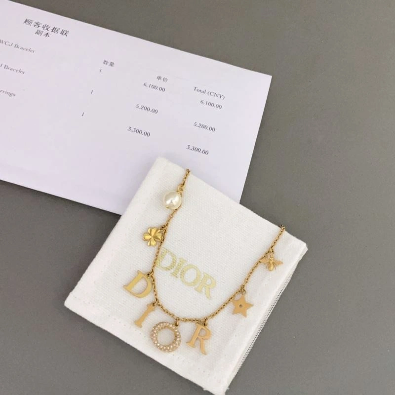 1:1 copy Christian Dior Bracelets