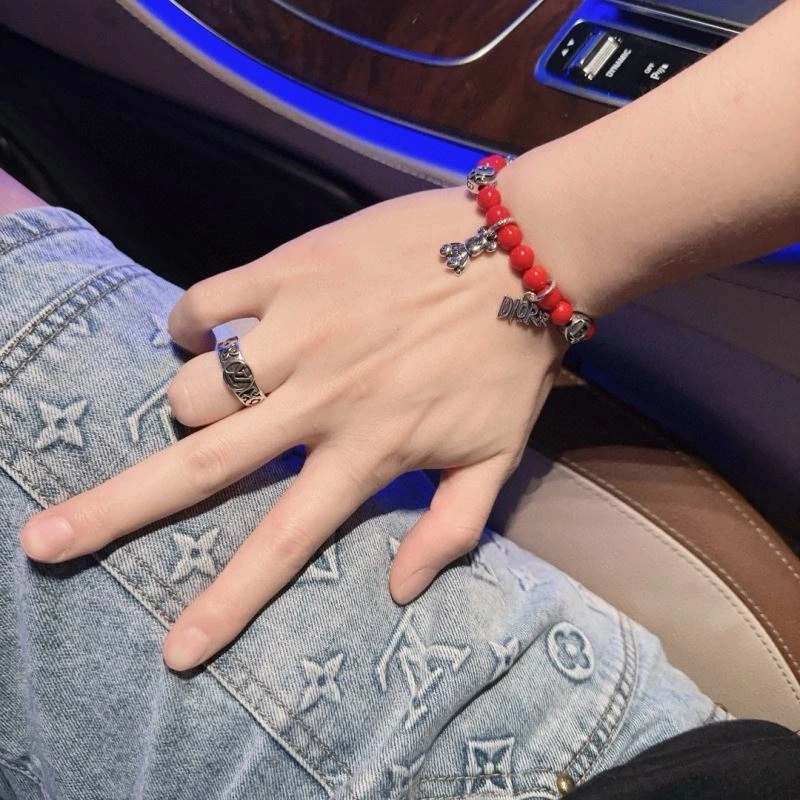 Accurate model Christian Dior Bracelets