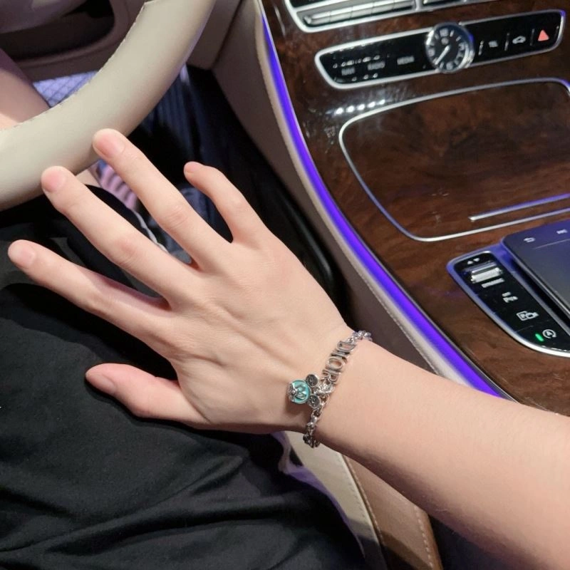 Top match Christian Dior Bracelets