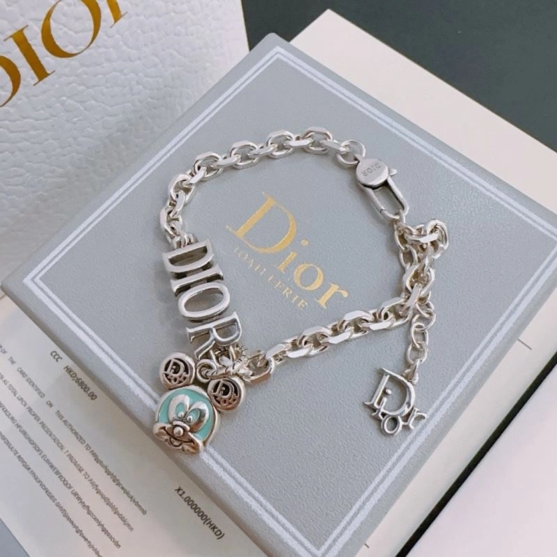 Top match Christian Dior Bracelets