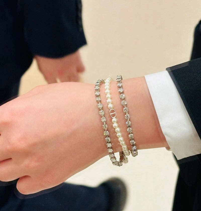 Top match Christian Dior Bracelets