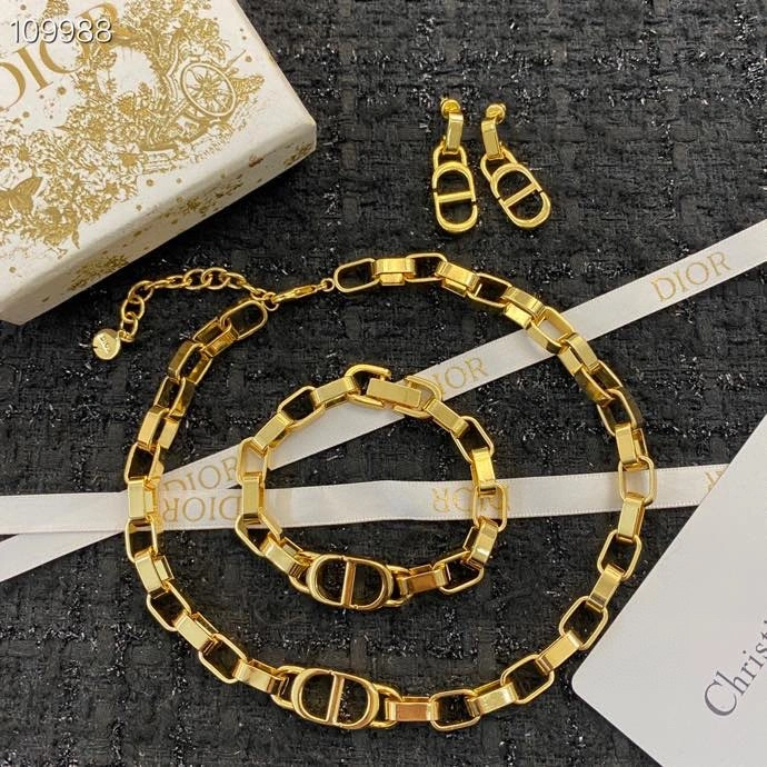 Reasonably priced Christian Dior Bracelets