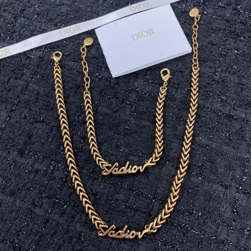 Cut-rate Christian Dior Bracelets