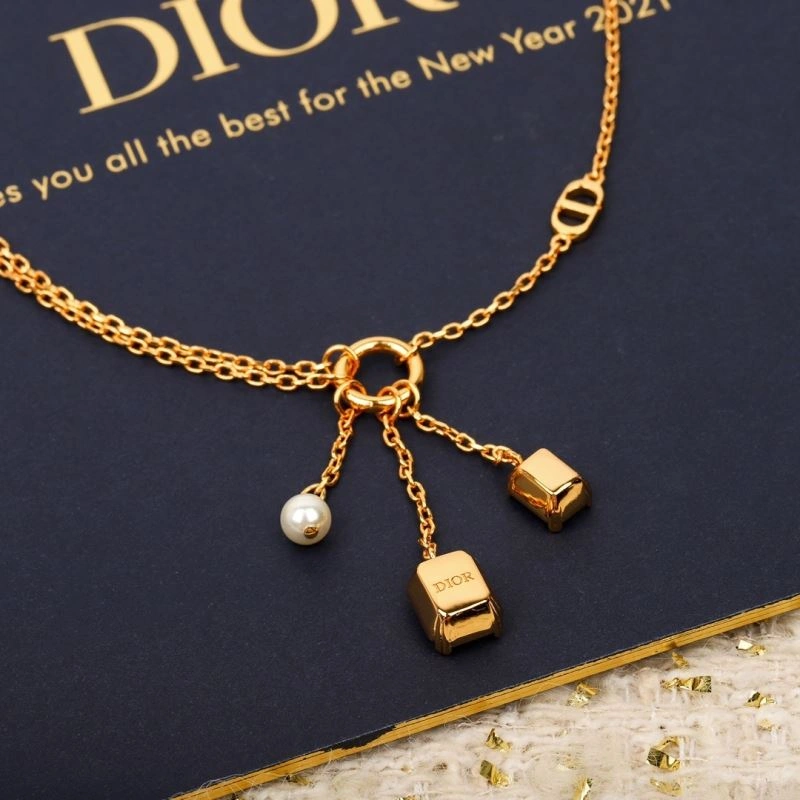 Top match Christian Dior Bracelets