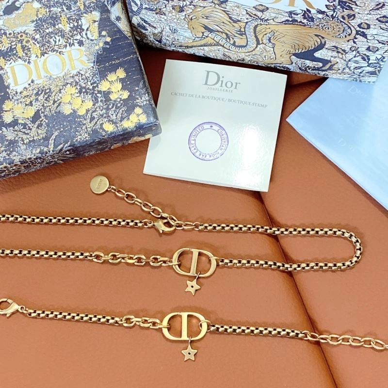 Inexpensive Christian Dior Bracelets
