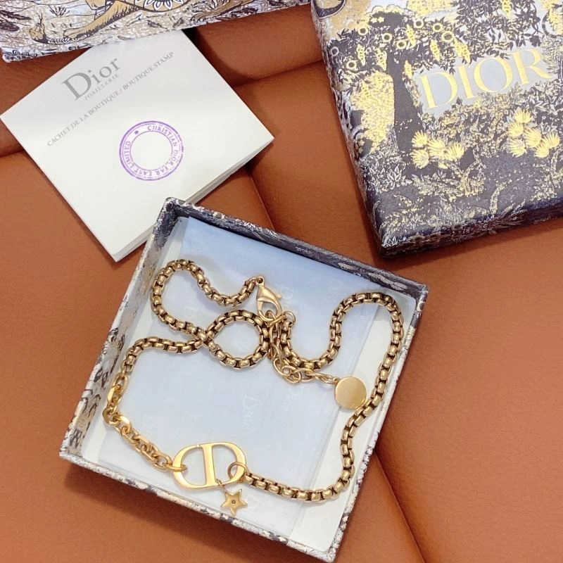 Inexpensive Christian Dior Bracelets