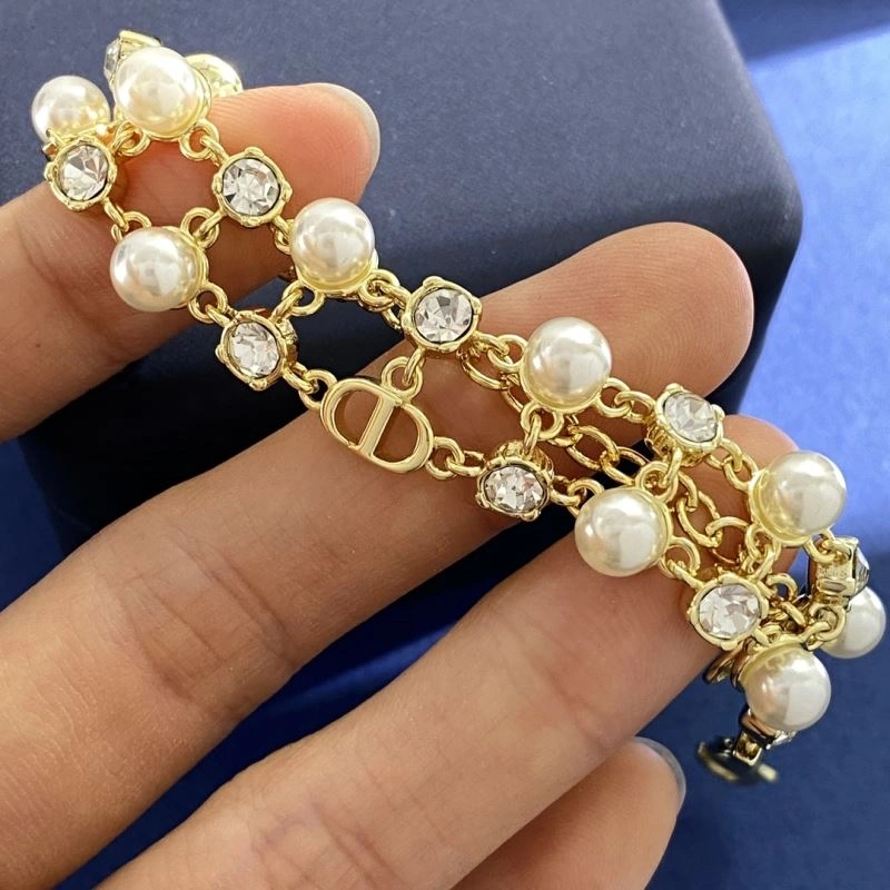 Low-cost Christian Dior Bracelets