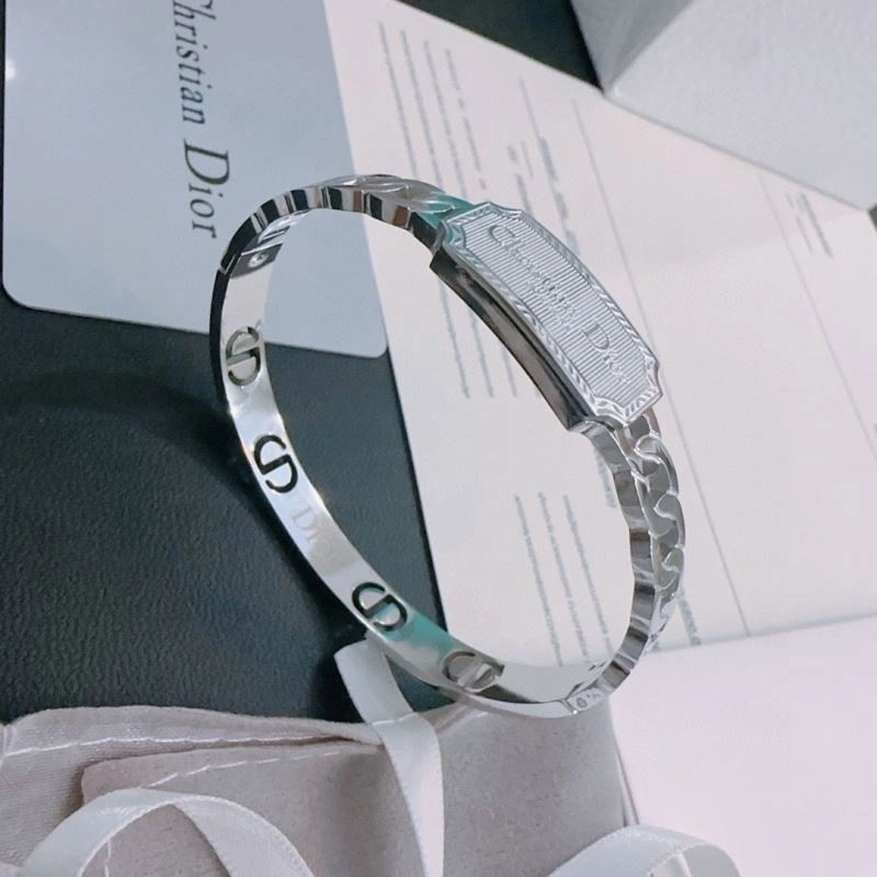 Economical Christian Dior Bracelets