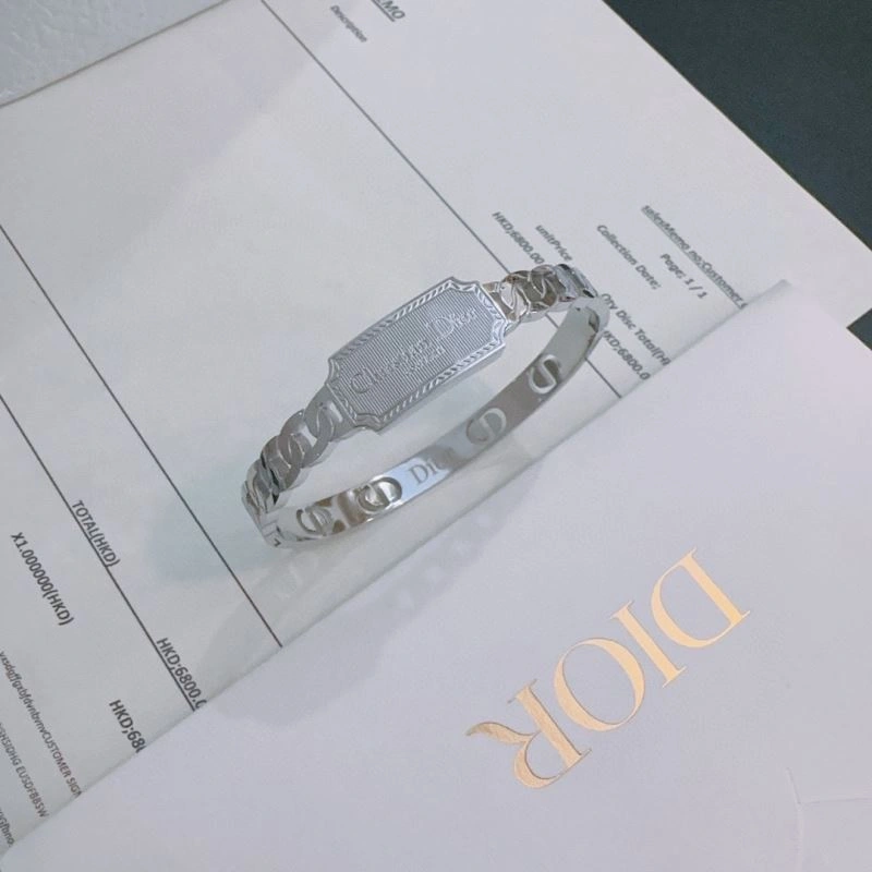 Economical Christian Dior Bracelets