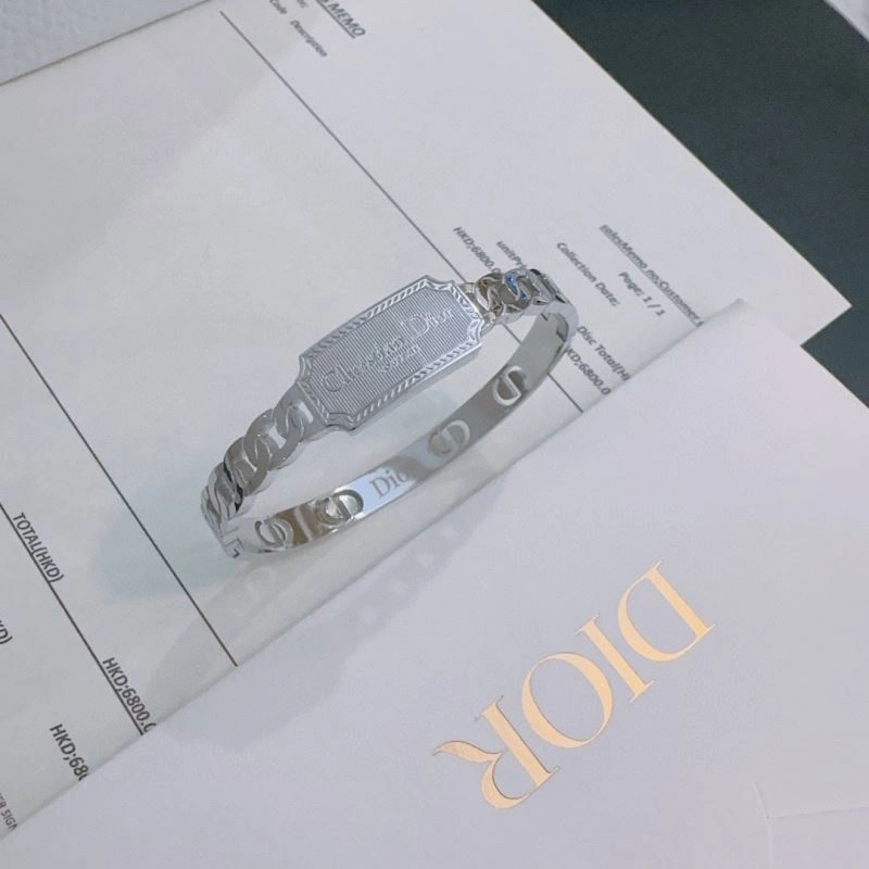 Economical Christian Dior Bracelets