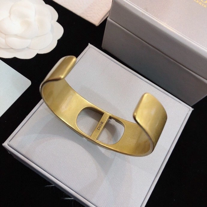 Reasonably priced Christian Dior Bracelets