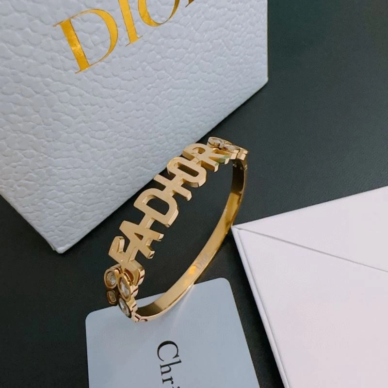 Economical Christian Dior Bracelets