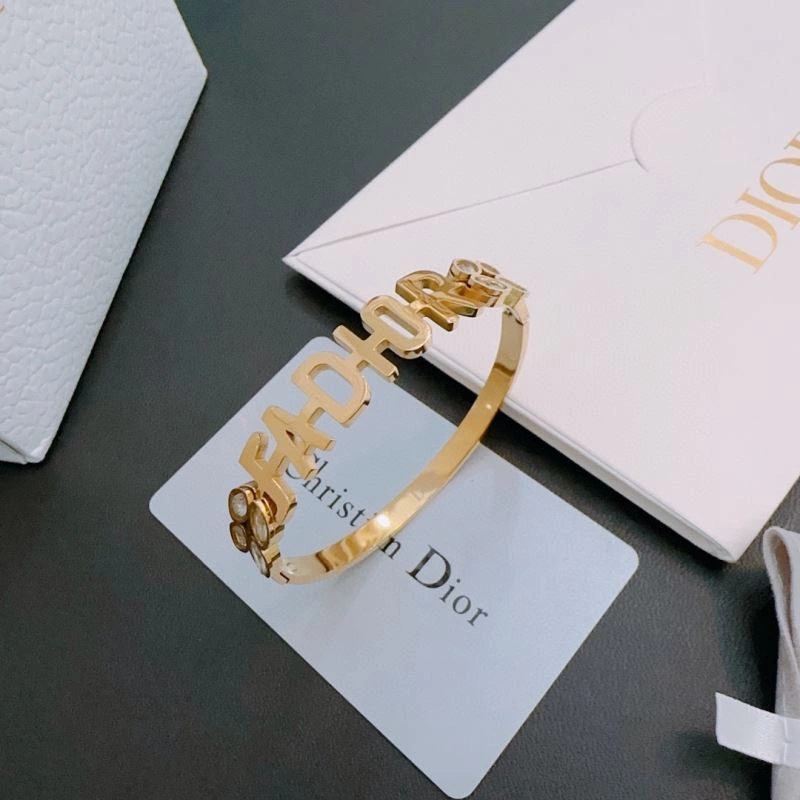 Economical Christian Dior Bracelets