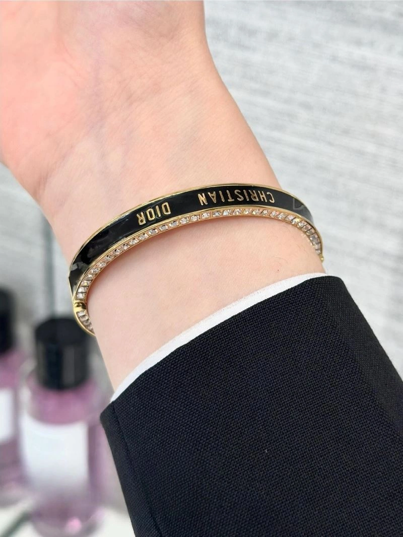 Economical Christian Dior Bracelets