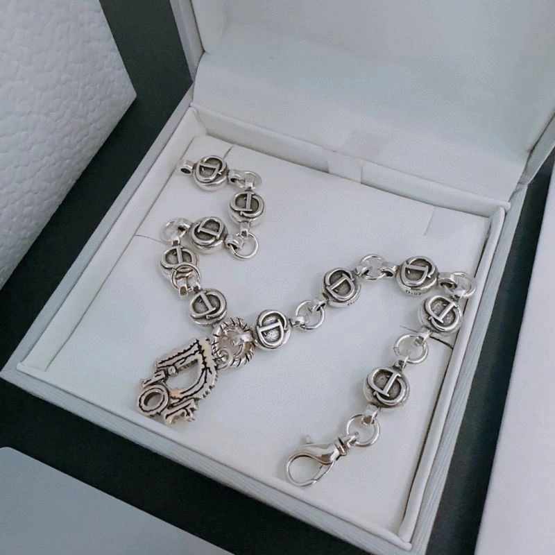 Top match Christian Dior Bracelets