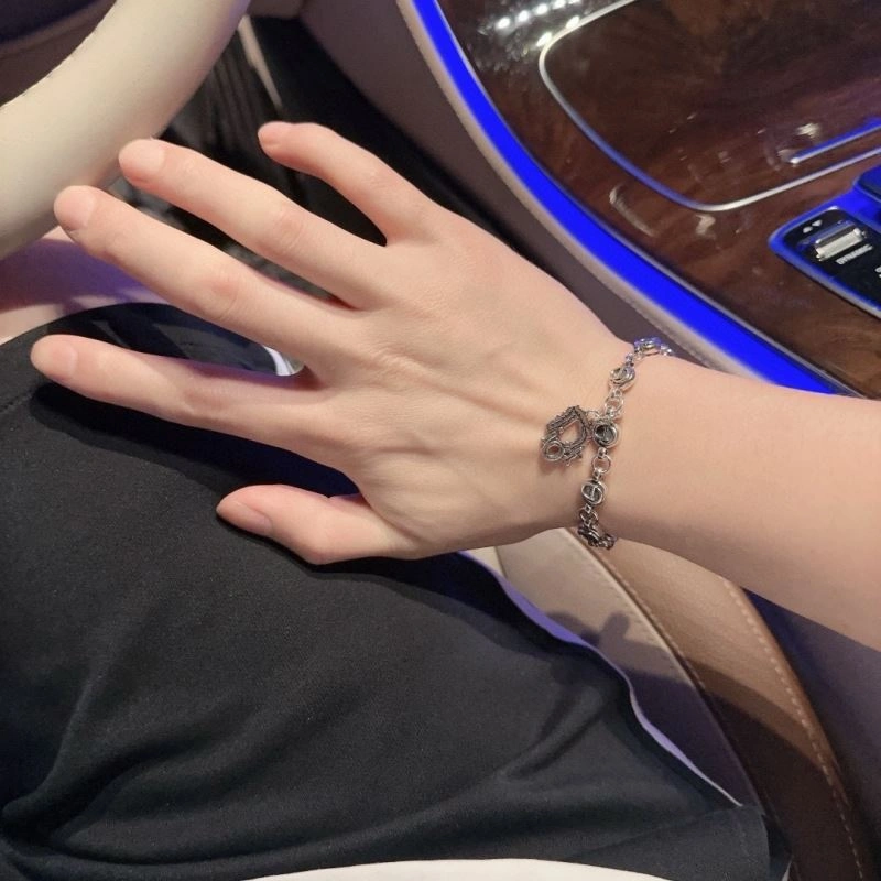 Top match Christian Dior Bracelets