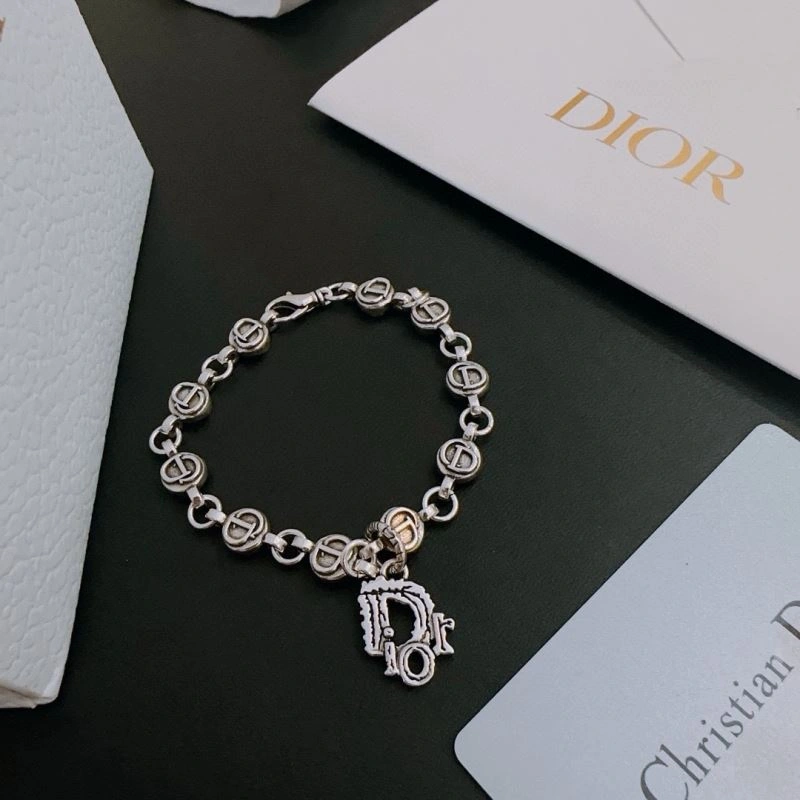 Top match Christian Dior Bracelets