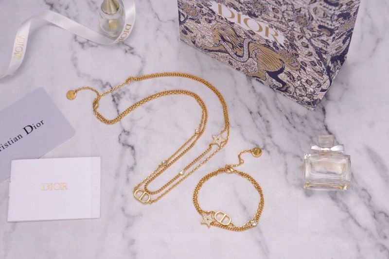 Cut-rate Christian Dior Bracelets