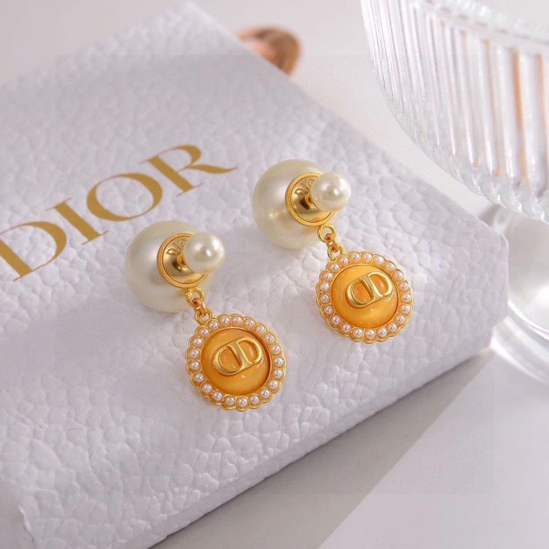Accurate model Christian Dior Bracelets