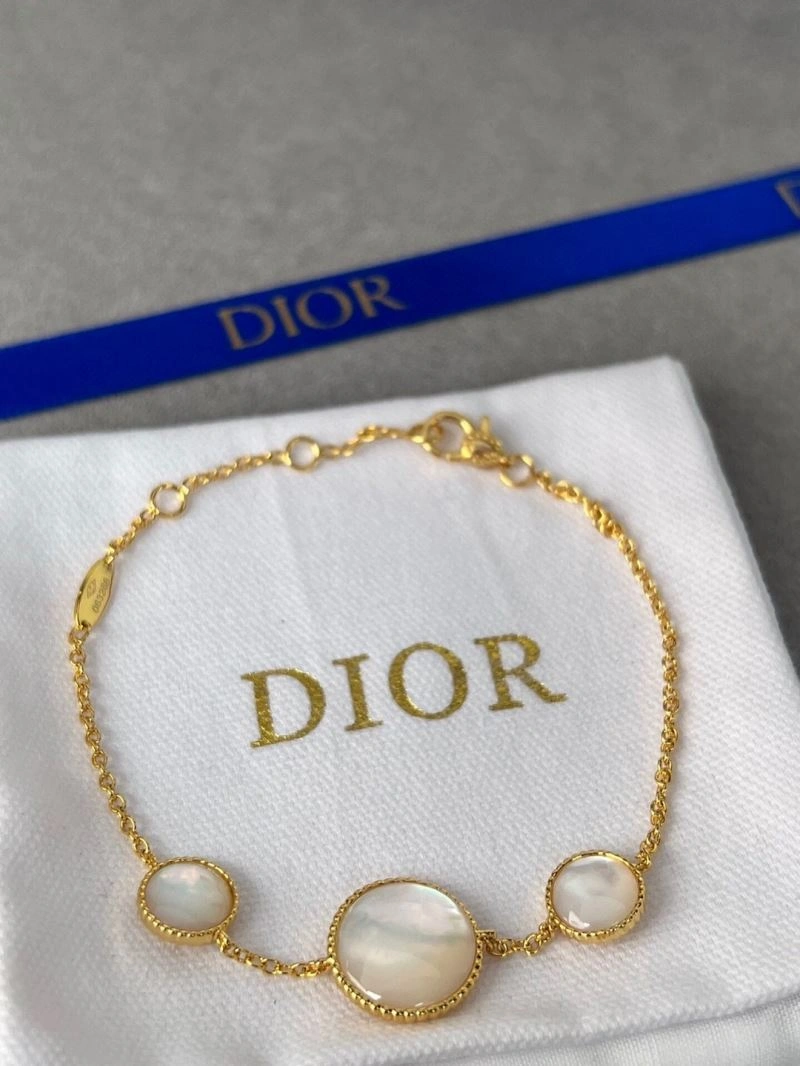 1:1 copy Christian Dior Bracelets