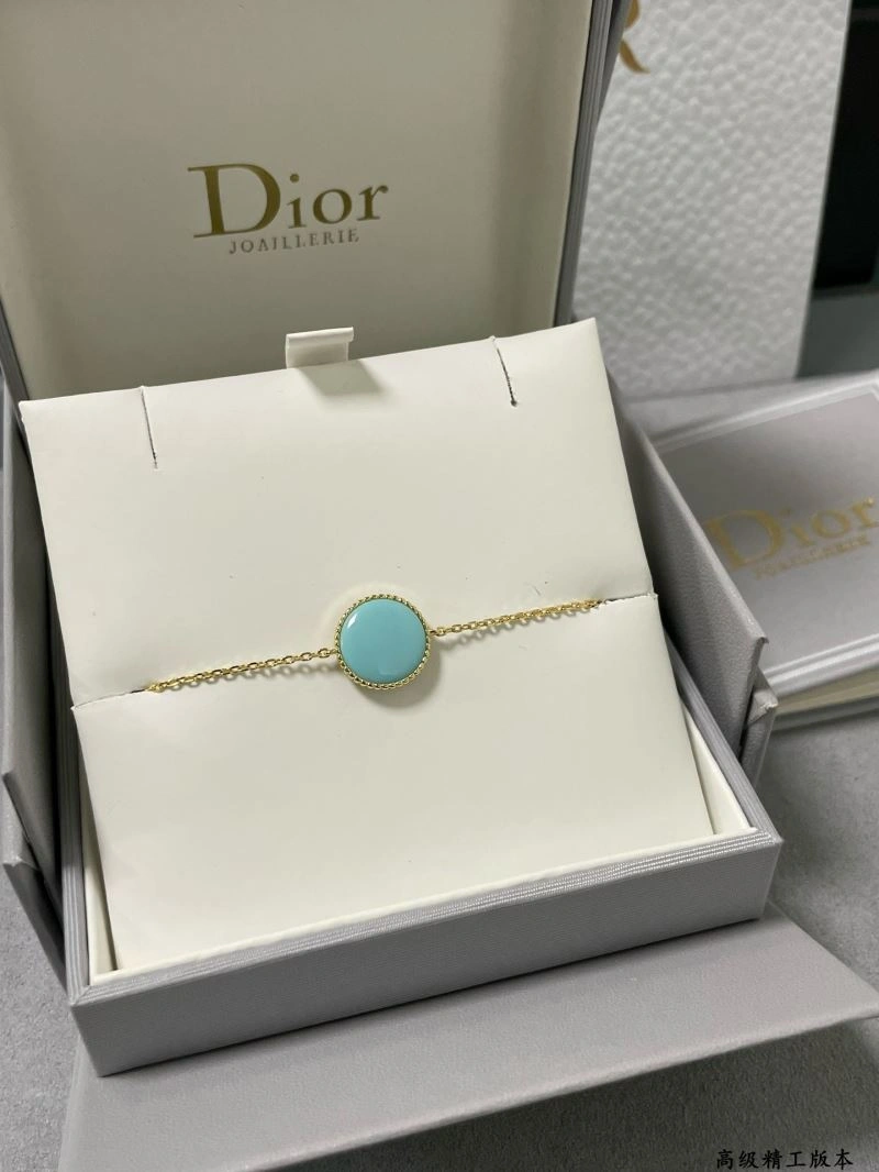 Accurate model Christian Dior Bracelets