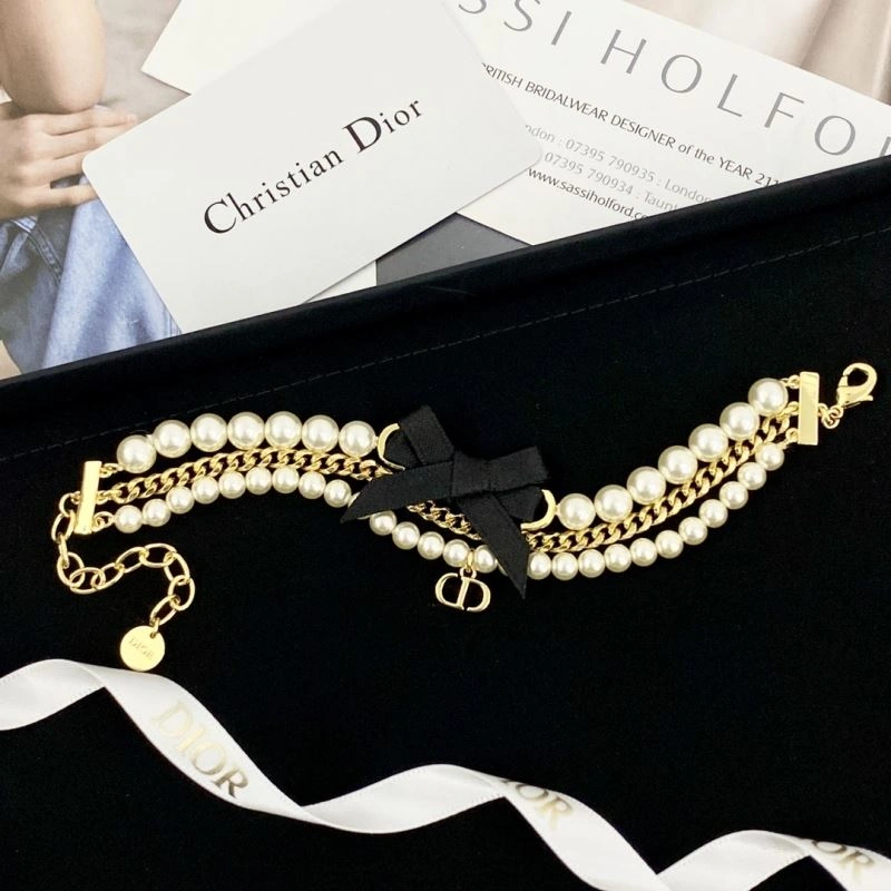 Top match Christian Dior Bracelets