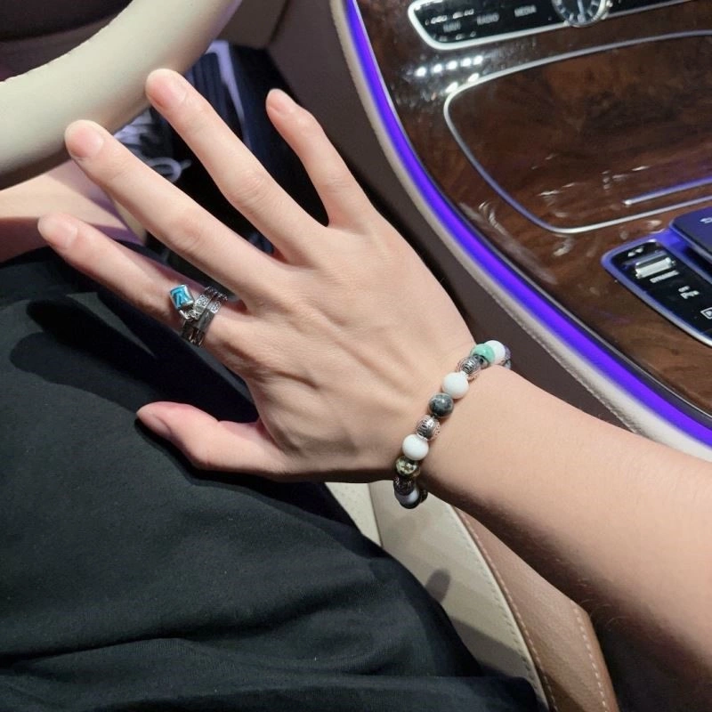 Low-cost Christian Dior Bracelets
