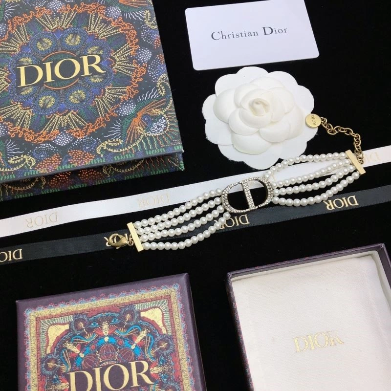 Top match Christian Dior Bracelets
