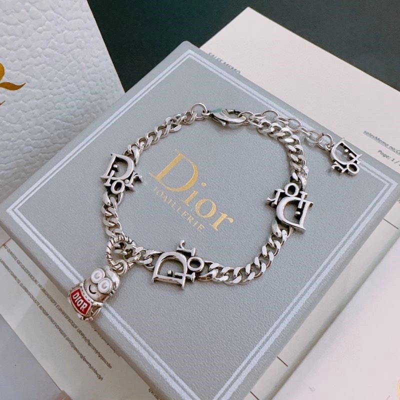 1:1 copy Christian Dior Bracelets